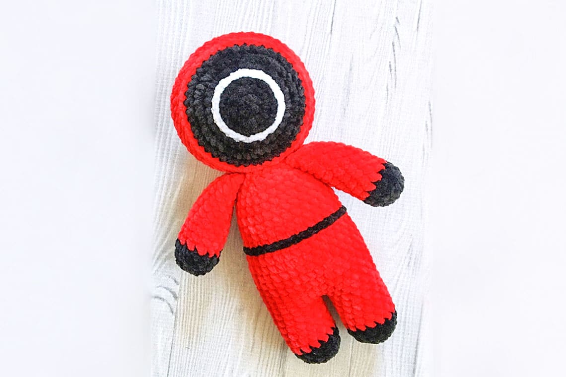 Squid Game Guard Crochet Doll PDF Amigurumi Free Pattern - 500+ PDF ...