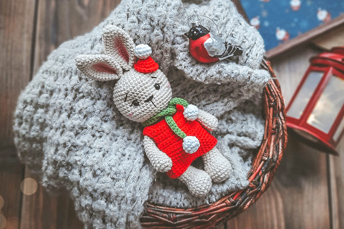 Christmas Costume Crochet Bunny Amigurumi Free Pattern - 500+ PDF Passo ...